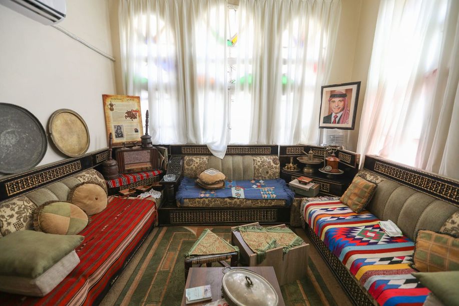 Fatima Guesthouse Traditional Food - Travel Jordanian